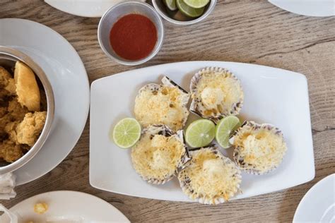 5 En La Categoría «conchitas En Salsa De Fotos E Imágenes De Stock