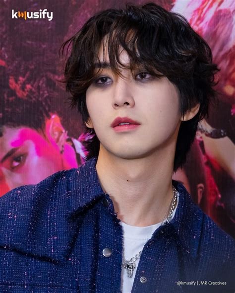 Shinwon Say Something — Pentagon Reacting To Your Christmas Present