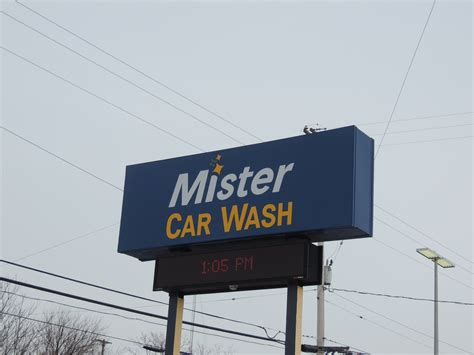Mister Car Wash Logo