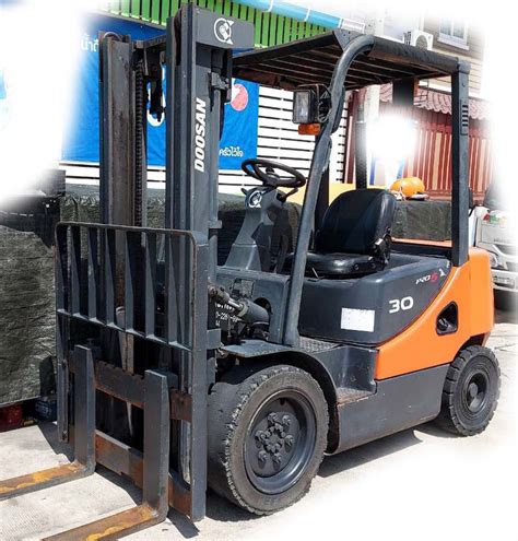 รับซื้อรถฟอร์คลิฟท์ แมคโคร รถแทรกเตอร์ รถไถ โทร 0818805531 สมคิด รีไซเคิล รับซื้อรถเก่า ซากรถ