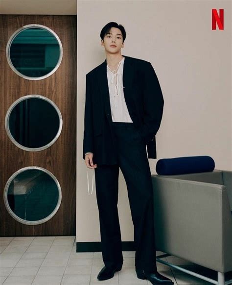 تصاویر جذاب‌ترین زوج کره‌ای این روزها روی جلد مجله مشهور؛ آخ که چقدر