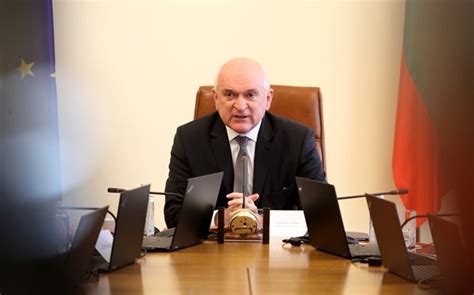 Димитър Главчев Пенсиите се вдигат с 11 от 1 юли а токът няма да поскъпва драстично