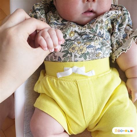 엄지 손가락을 꼬옥 차이의 놀이