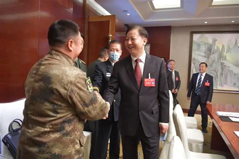 黄晓武操龙灿倪建胜许光友等看望与会市人大代表中安新闻中安新闻客户端中安在线