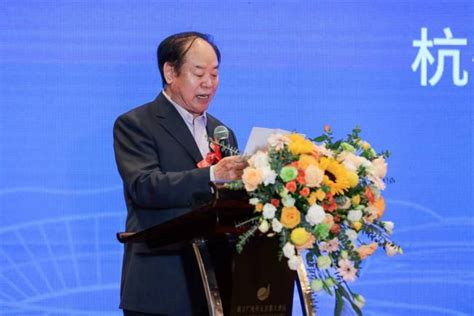 与亚洲 共未来 杭州亚运会特许商品亚运莲花尊在杭州发布 文化频道 中华网