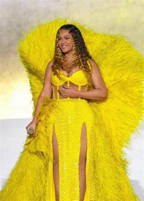 Beyonce Exposed Her Bobos For Million In Dubai Photos The Fappening