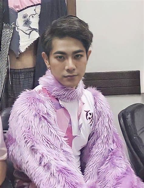 Pin By Seobabe Park On Gmmtv Gmmtv Actors Live Meme Actors