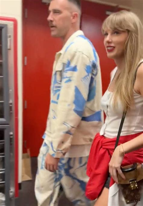 테일러 스위프트의 새로운 썸남 투샷  인스티즈 Instiz 이슈 카테고리