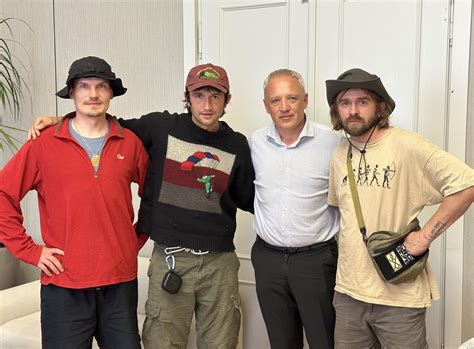 Чернівецька міська рада 👨🏻‍⚖️👩🏼‍⚖️Чернівецьке бюро правової допомоги шукає волонтерів 🗃