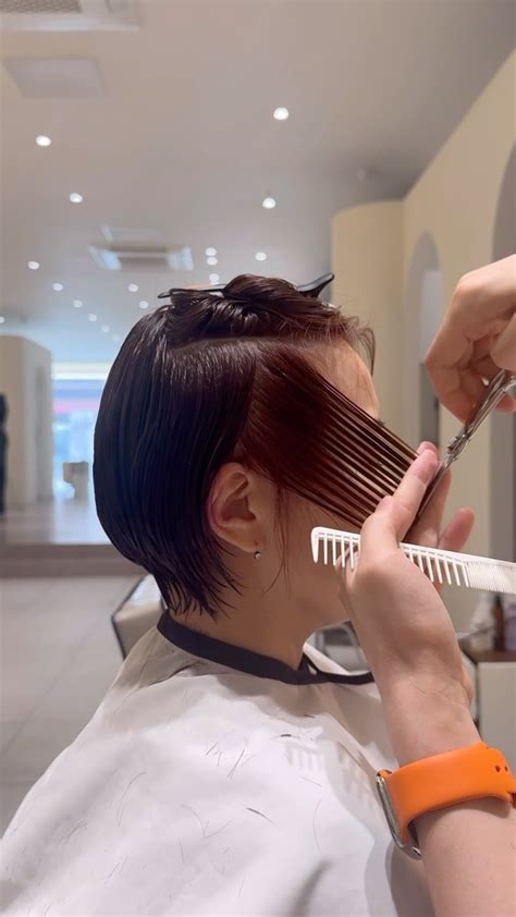 일산미용실 누아헤어 숏컷 숏보브 ️숏보브 숏컷에 짧은 헤어스타일이 부담스럽다면 숏보브 스타일을 추천드릴게요 숏컷보다 긴 기장으로 숏컷에 슬림한 느낌과 보브에