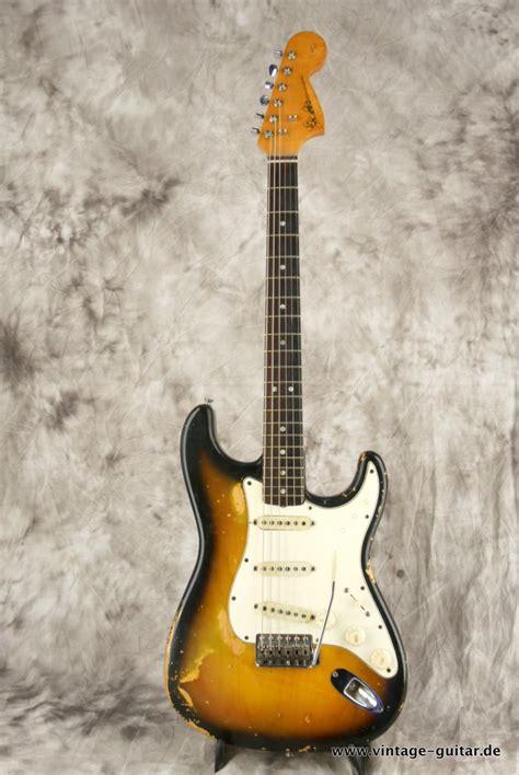 FENDER Stratocaster