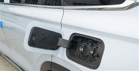 把三缸发动机卖到25 37万，吉利真的是“造福”中国消费者？ 腾讯新闻