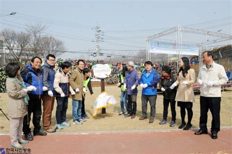 오산시 세계 물의 날기념오산천 살리기행사 가져오산시민 맑고 깨끗한 오산천 위해 구슬땀 한국사진방송 대한민국예술
