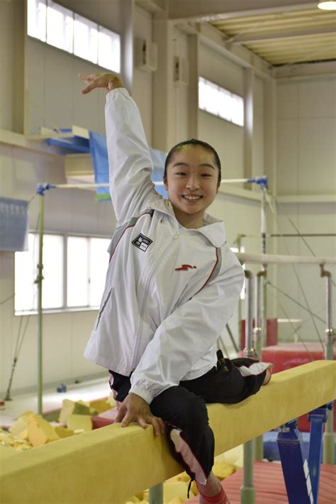 【画像30枚】岡村真のかわいいレオタード姿！可愛い平均台のシンデレラ フーアニ