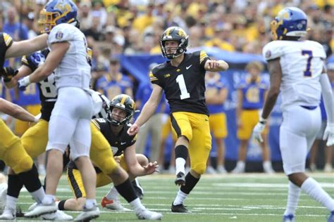 Iowa Backup Kicker Aaron Blom Accused Of Betting On 2021 Iowa Iowa