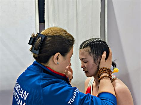 ОУХМ Л Алтанцэцэг сонирхогчдын боксын эмэгтэйчүүдийн ДАШТ д “Алтан медаль” ийн төлөө өрсөлдөнө