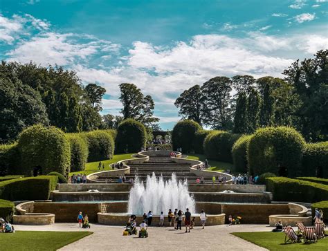 Alnwick Castle And Gardens Living With The Wolf