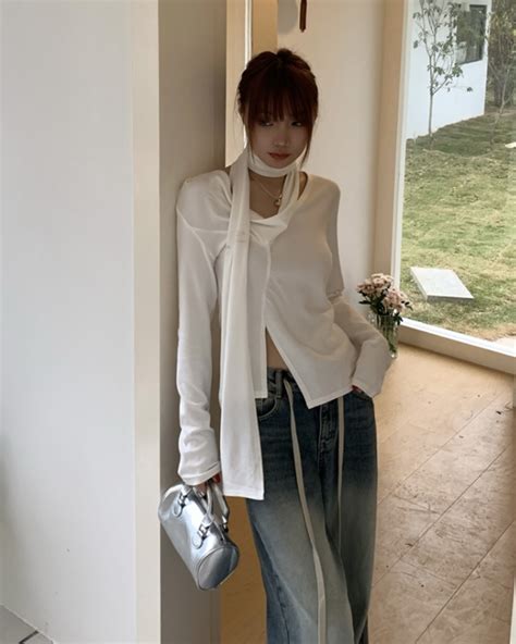 유젤라 언발 트임 타이 머플러 긴팔 티 T 에이블리