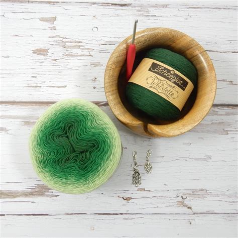 Whirl And Whirlette Yarn The Perfect Combination For A New Shawl Design Thecuriocraftsroom