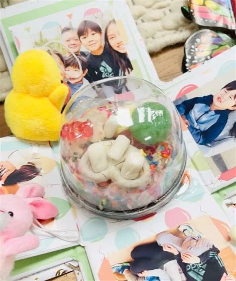 I Gave My Babe A Send Cake Explosion Box This Was Her Reaction