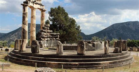 Delphi Audio Guided Tour Of The Sites In French Or English