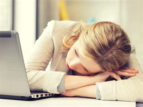 【お金の不安】50代ひとり親、想定外の収入減！22歳次男はひきこもり将来が不安｜otona Salone