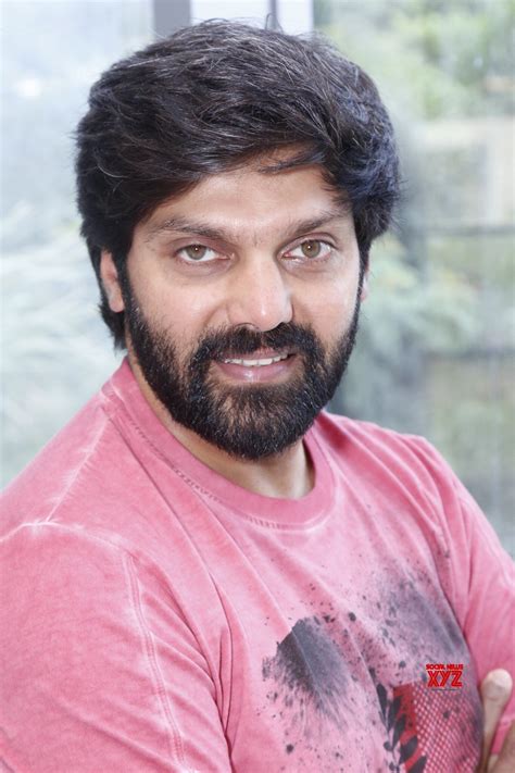 Hero Arya Interview Stills From Captain Movie Social News Xyz