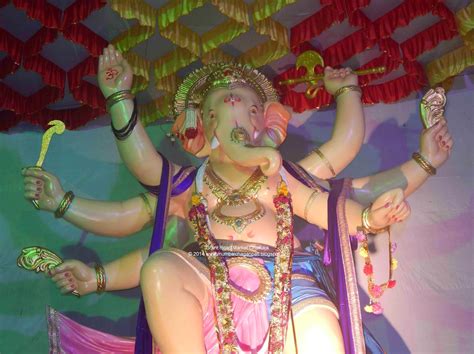 Mumbai Cha Ganpati Grant Road Market Cha Raja