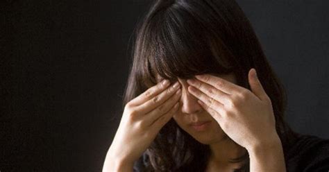 졸린 눈 피부 탓 아닌 근육이 말썽 나도 혹시 안검하수