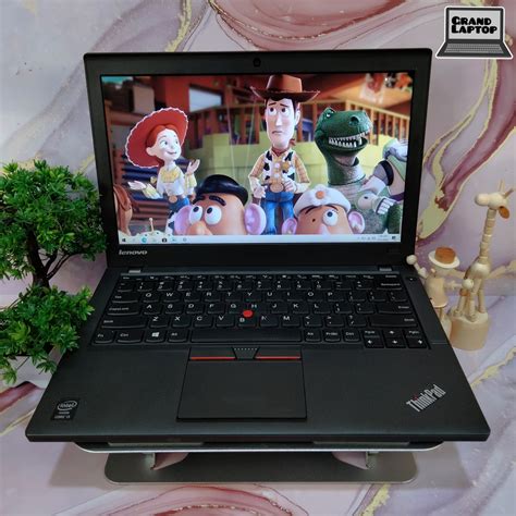 Laptop Lenovo Thinkpad X Core I I I Gen Layar Inch Super Murah Mulus Dan