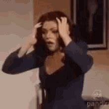 Woman Takes Off Bra S Tenor