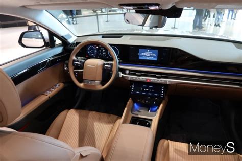 벌써 1년치 팔린 디 올 뉴 그랜저 실내 살펴보니