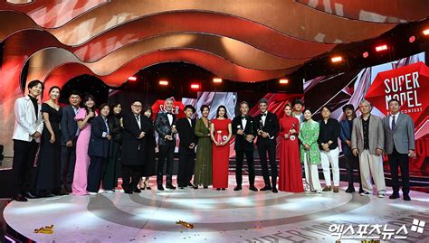 2022 슈퍼모델 선발대회 더 그레이스 화려하게 성료[엑s Hd포토]