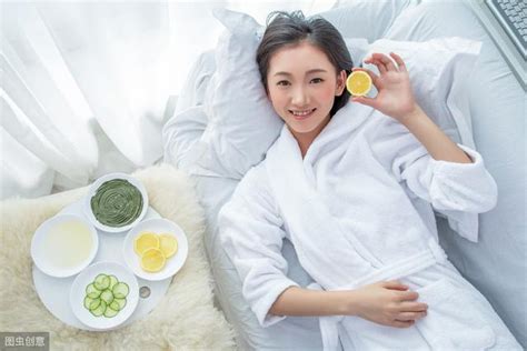 如何让皮肤变白变嫩，肌肤美白20多个小窍门随意挑 每日头条