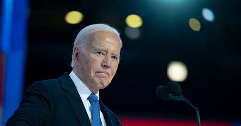 El Presidente Estadounidense Joe Biden Recuerda A Los 13 Soldados