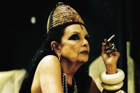 La Femme Gitane Une Inspiratrice Pour Kendji Girac