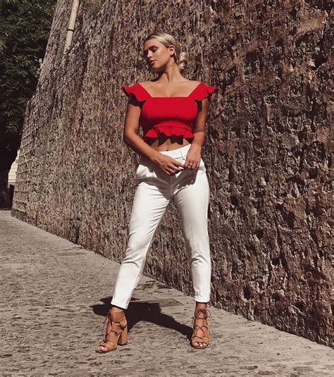 Kinsey Wolanski Kinseysue • Instagram Photos And Videos Fashion
