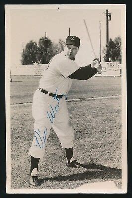 1955 57 Cleveland Indians Team Issue Postcard Vic Wertz Autographed