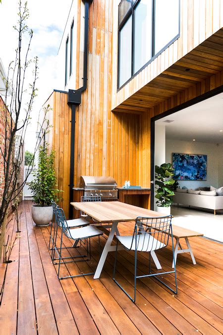 Former Blockheads Dan And Dani List Their Two Year Reno Project The