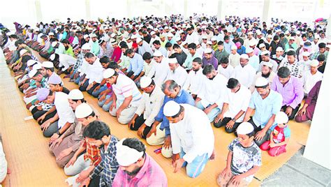 రంజాన్‌ మాసం ప్రారంభం Sakshi