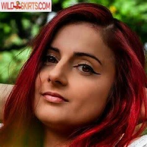 Anniefuchsia Nude Leaked Photos And Videos Wildskirts