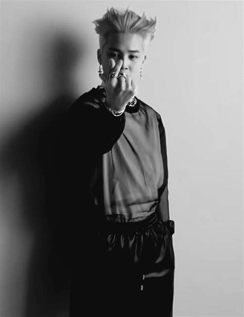 Bts Community Post 🇺🇸🐥⩛🐥jimin🧡time🐥⩛🐥🇺🇸 지민아 때는 왔다 💜 이쪽은 Pm10 13