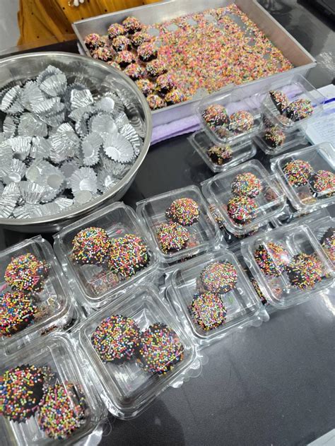 มณีเบเกอร์รี่ มณีเบเกอร์รี่ Added A New Photo