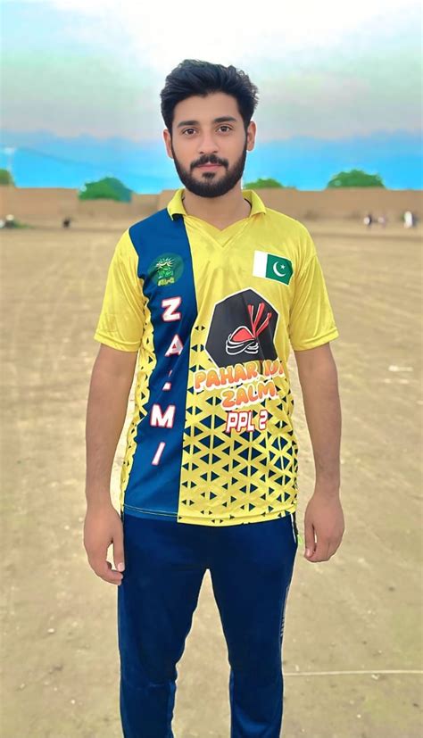 کریم خان کامرانی جو کسی تعارف کا وانڈہ عمر خان گلونہ