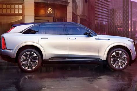 입 벌어진다 5 6m 크기 자랑하는 괴물급 자동차 공개 스펙이 무려