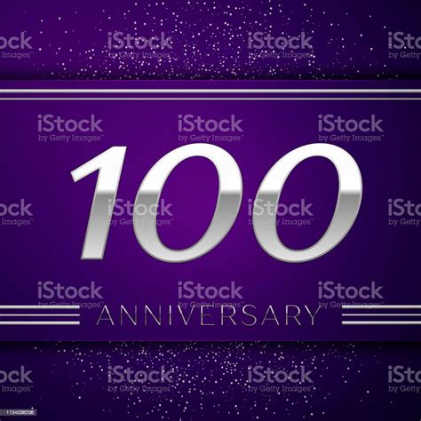 현실적인 100 년 기념일 축 하 디자인 배너입니다 실버 숫자와 보라색 배경에 색종이 당신의 생일 파티를 위한 다채로운 벡터 템플릿 요소 0명에 대한 스톡 벡터 아트 및