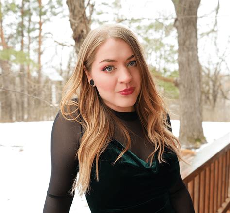 Kiley Busko Une Fascinante Artiste Autodidacte Américaine Arches Papers