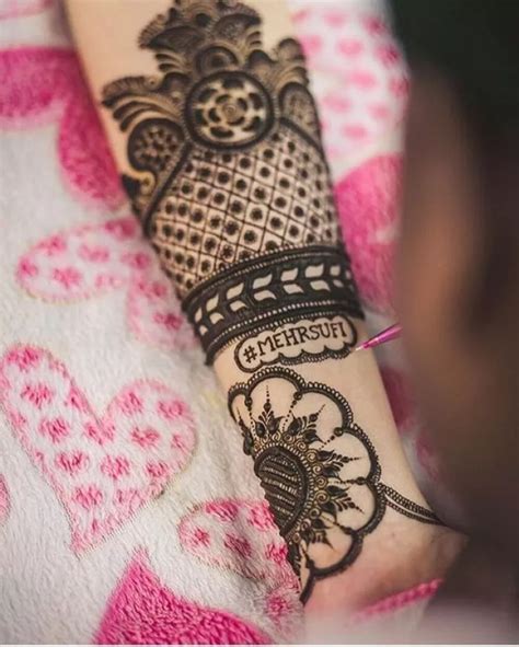 Creative Ways To Add Your To Be Husband S Name In Bridal Mehendi