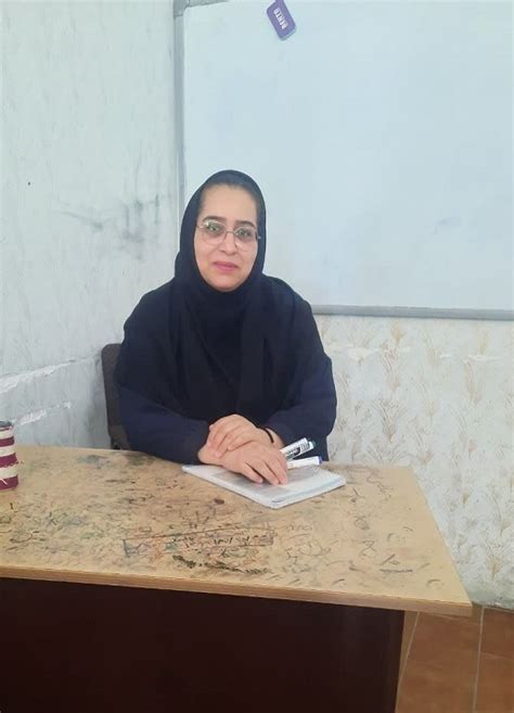 گفتگو با خانم مهدیه خدایاری دبیر ریاضی