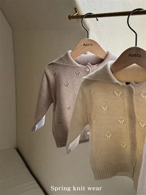 Eyelet Cardigan Kkami